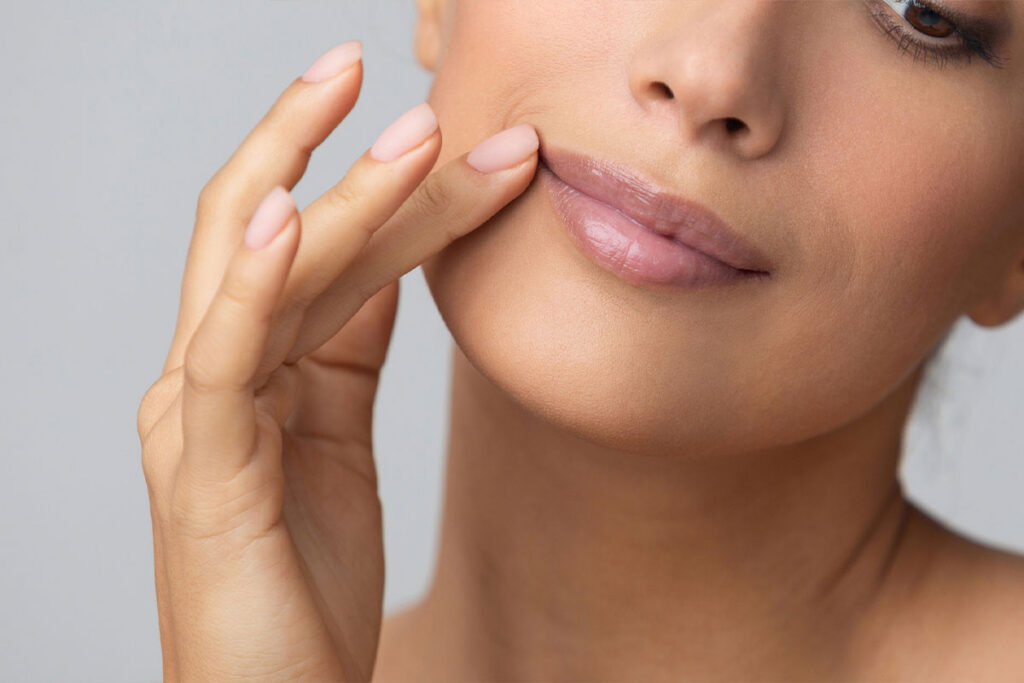 What Is a Lip Flip? The Subtle “Pout Upgrade” That Doesn’t Add Filler ...
